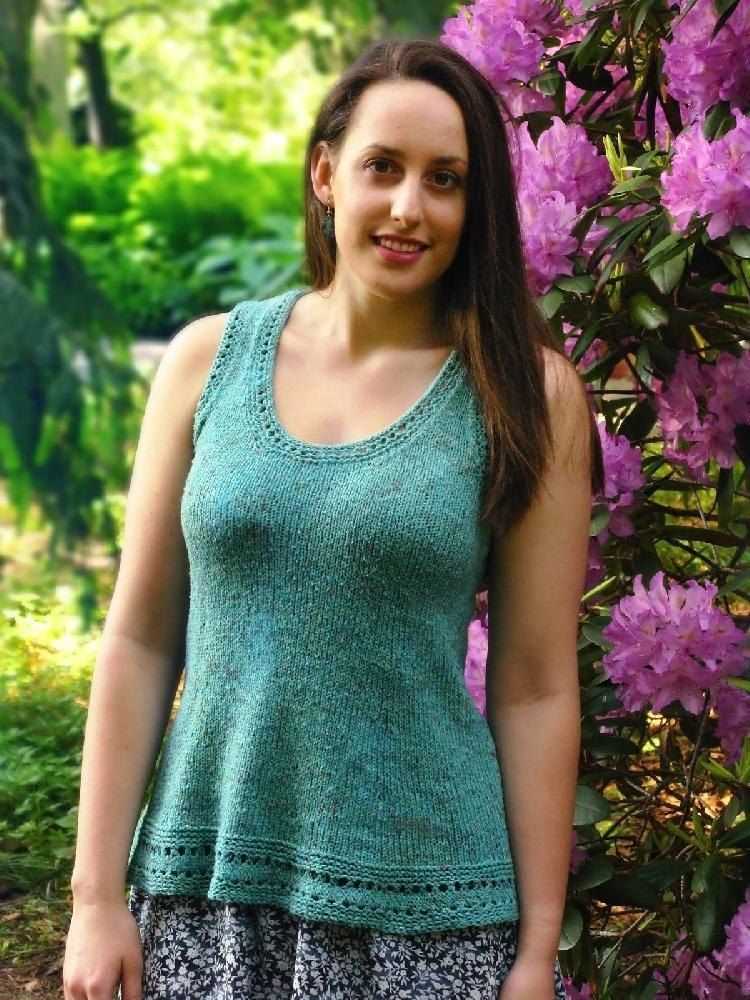 Stylish and Free: Knit Your Own Ladies Tank Tops!