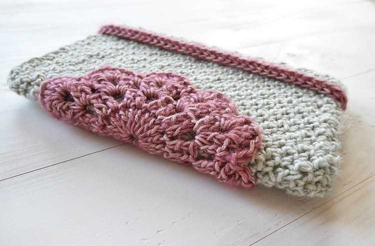 Stylish and Practical: A DIY Pattern for a Knitted Tablet Case
