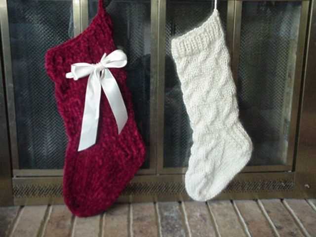 Winter Wonderland: Explore this Cozy Cabled Christmas Stocking Knitting ...