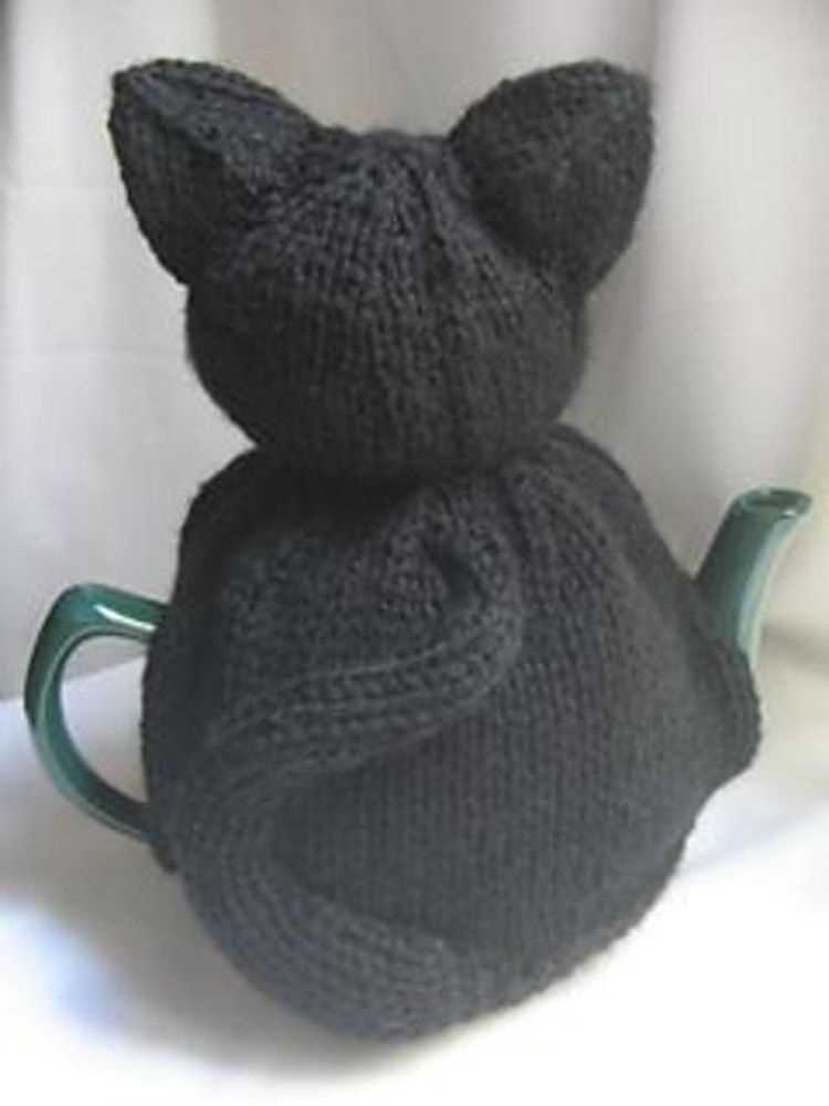Cozy up Your Tea with a Knitted Cat Tea Cosy Pattern