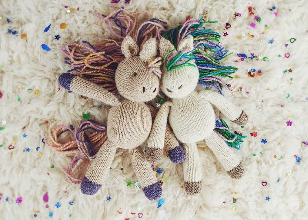 Create a Beautiful Dream Catcher with this Knitting Pattern