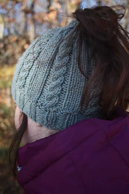 Simple pattern for a hat that accommodates a ponytail