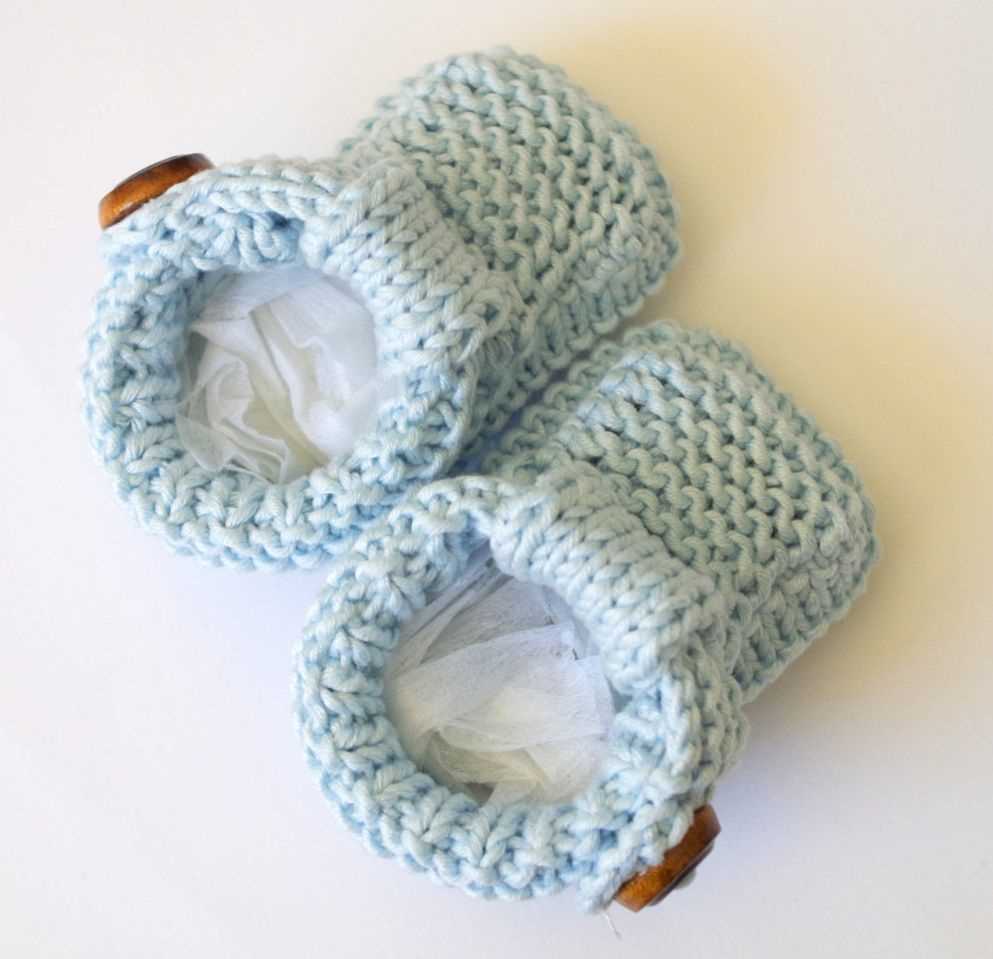 Easy Knitting Pattern for Adorable Baby Booties