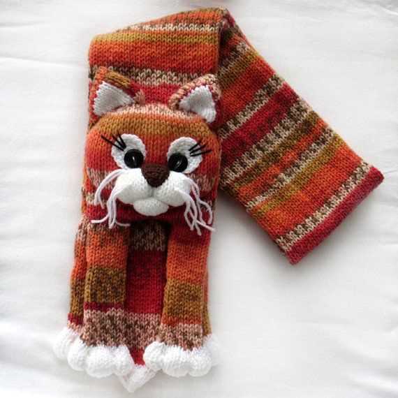 Knit a Cozy Cat Scarf with this Free Pattern!