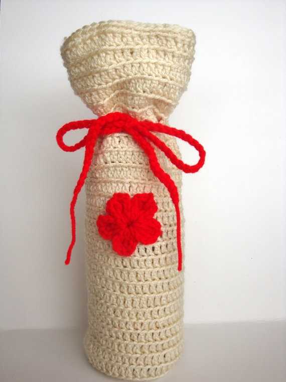 Cozy up your wine bottle with this free knitting pattern