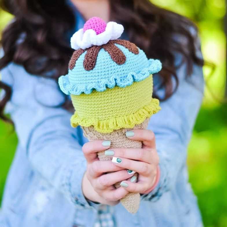 Deliciously Sweet Knitting Patterns: Ice Cream Yarn Edition