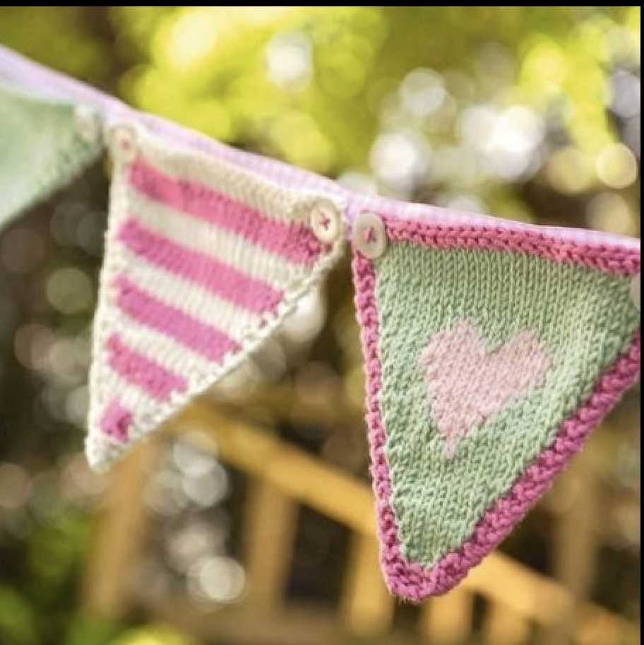 Easy and Beautiful Knit Bunting Pattern