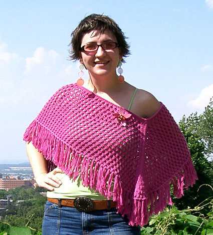 Cozy and Stylish: Knit Your Own Mini Poncho