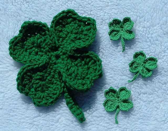 Simple pattern for knitting a shamrock