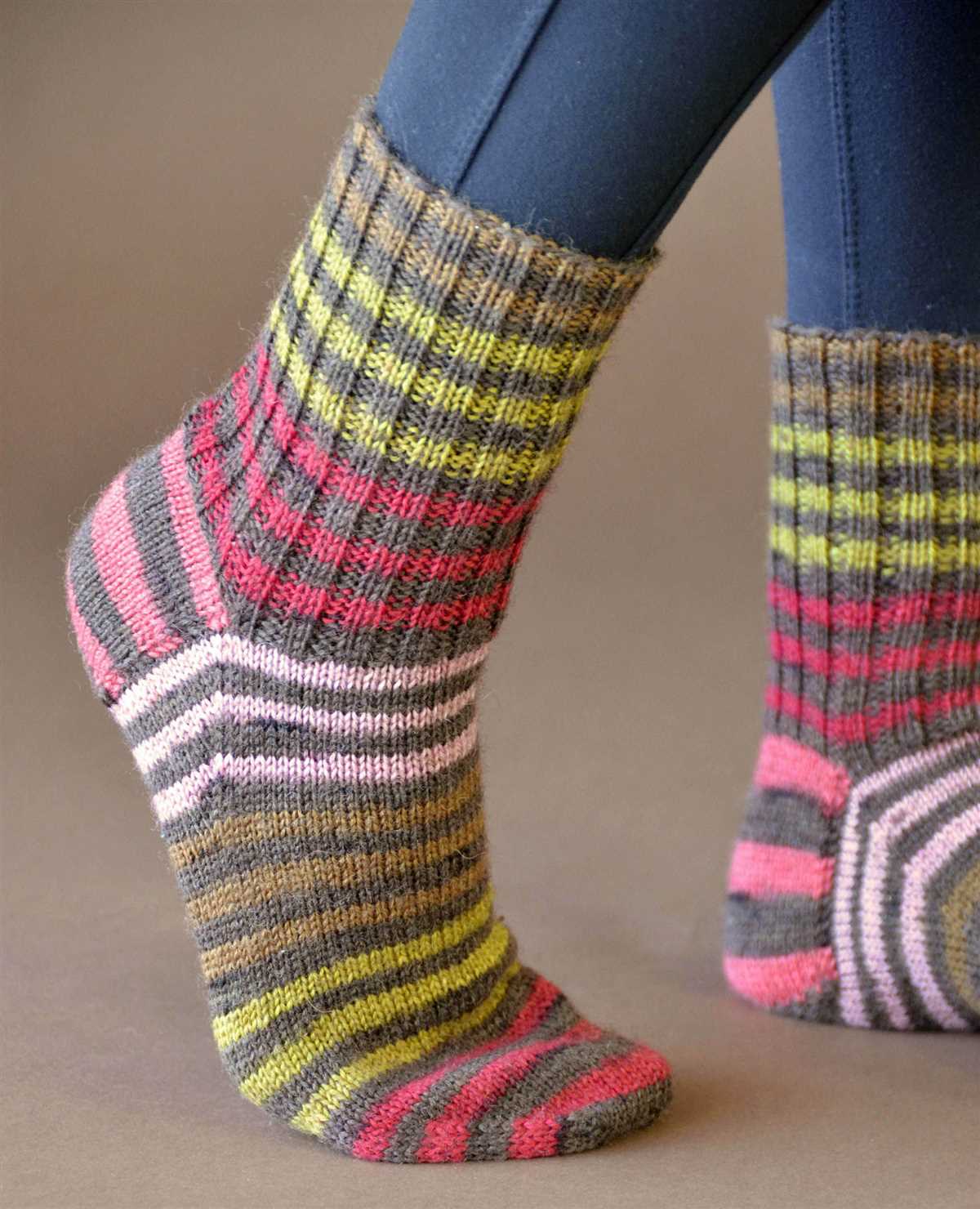 Simple steps to knit your own tube socks