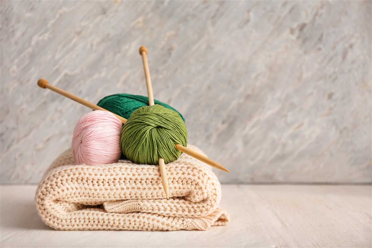 Elegant and delicate knitting patterns for super fine yarn