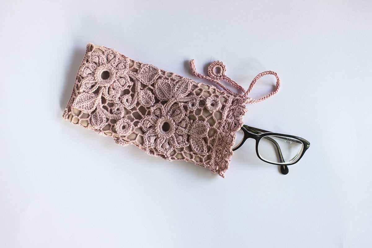 A Stylish and Functional Knitting Pattern for Glasses Cases