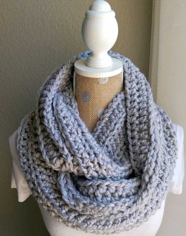 Cozy and Complimentary: Free Knitting Patterns for Bulky Yarn Scarves