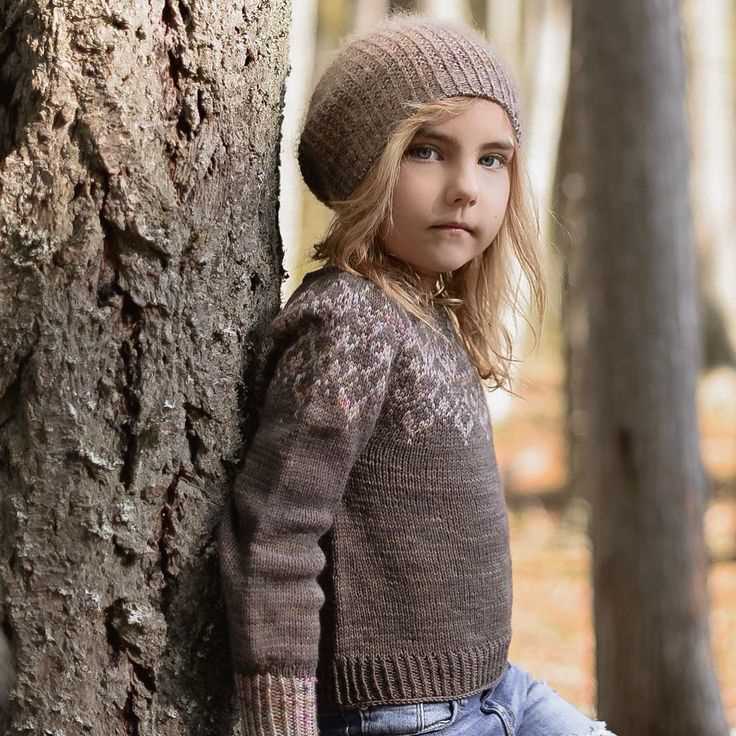 Cozy and trendy: Velvet Acorn knitting patterns