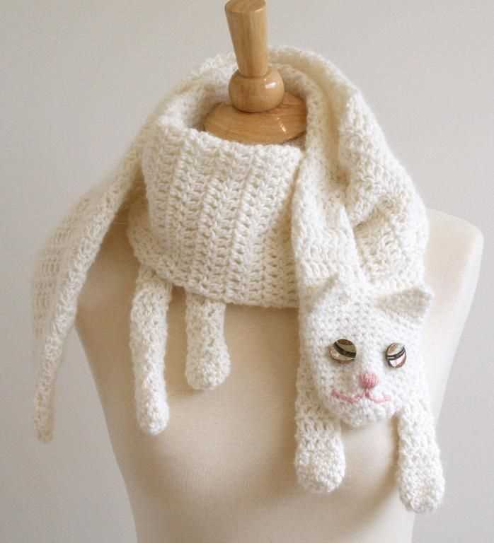 Knit a Cozy Cat Scarf with this Free Pattern!