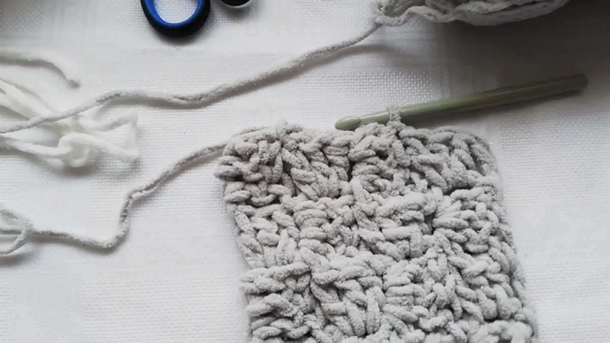 Cozy and Stylish: Knitting Patterns for Chunky Yarn