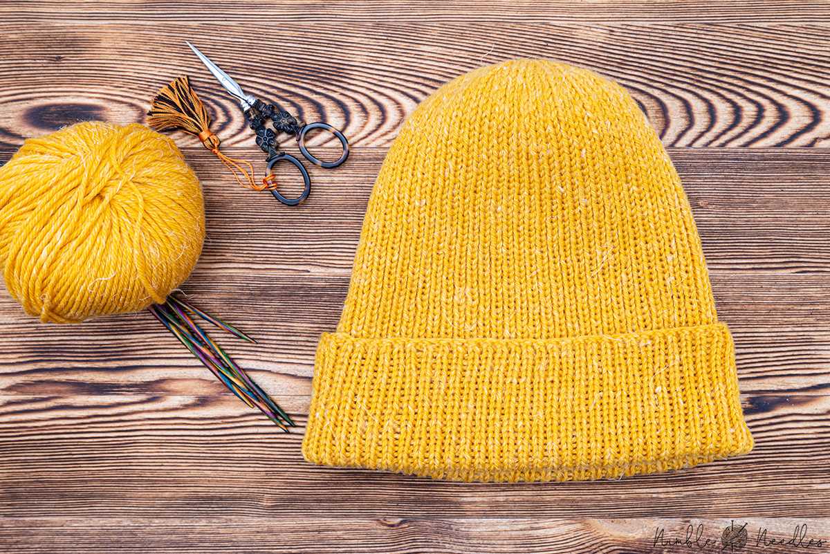 Easy 8 ply Knitted Beanie Pattern