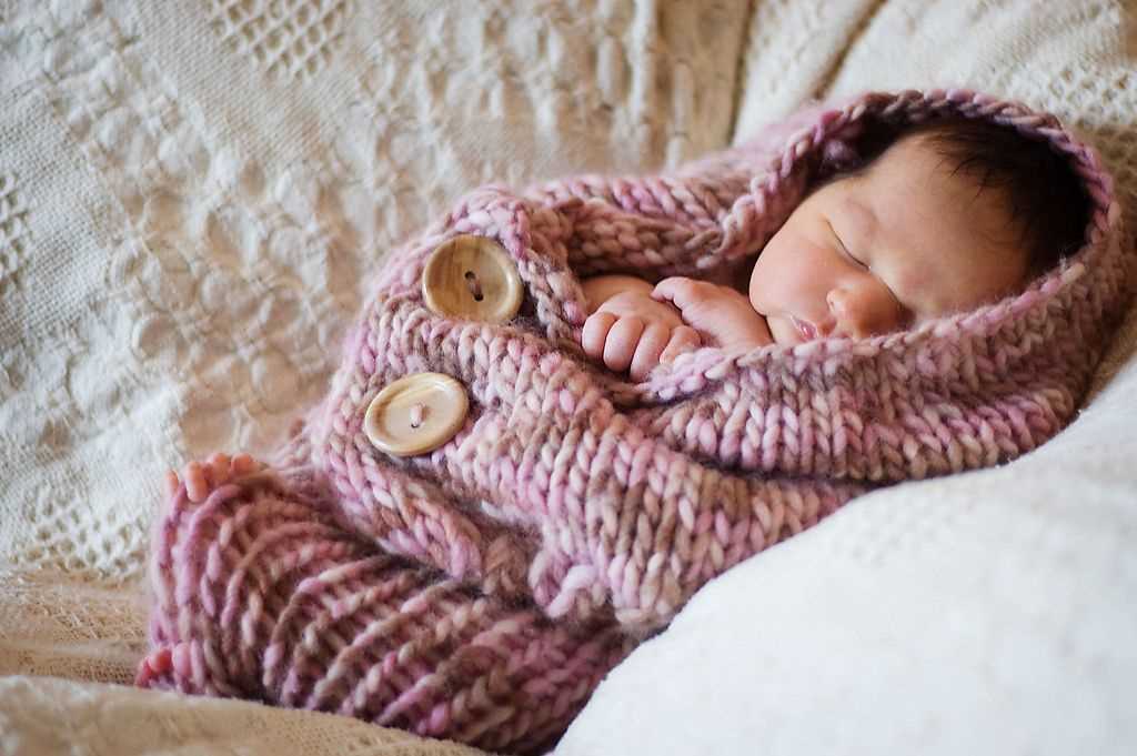 Cozy Knitting Pattern for Your Little One: Baby Cocoon
