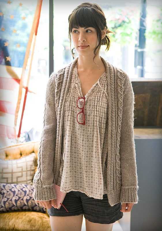 Cozy up with this stylish slouchy cardigan knitting pattern