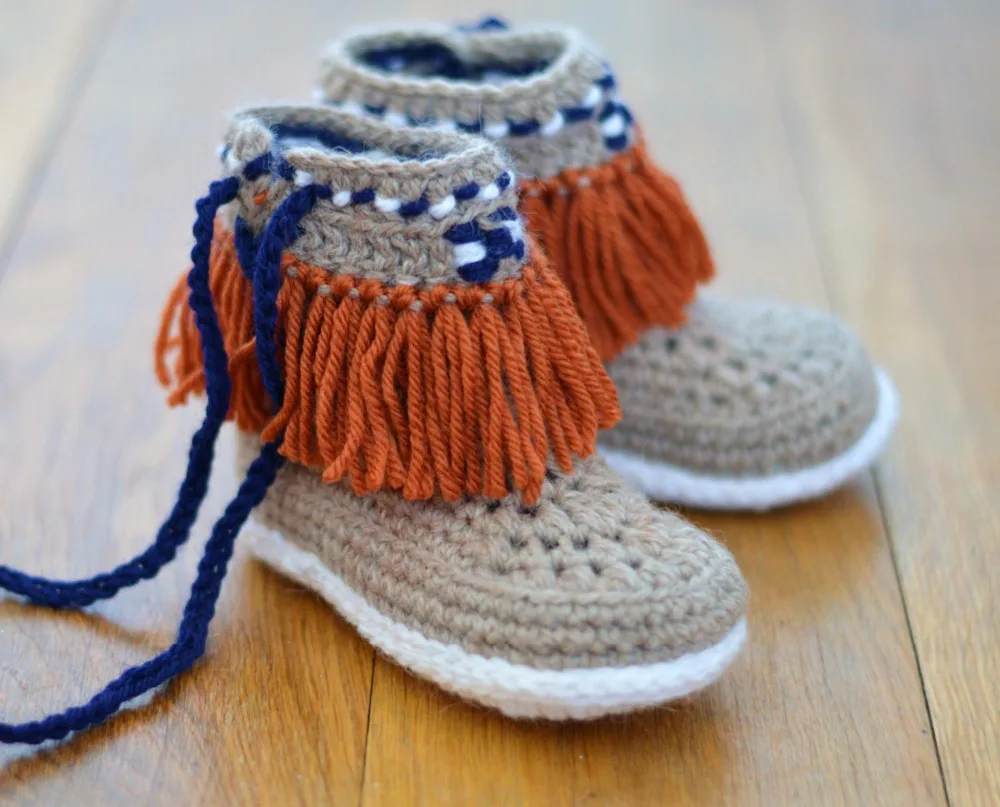 Cozy and Cute: Knit Boot Slippers for Kids!