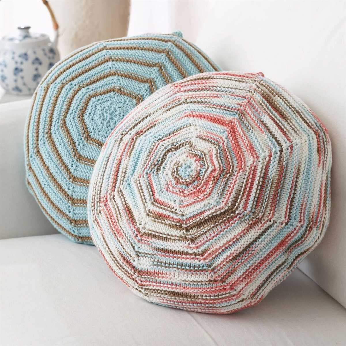 Knit a Cozy Round Pillow with This Unique Pattern