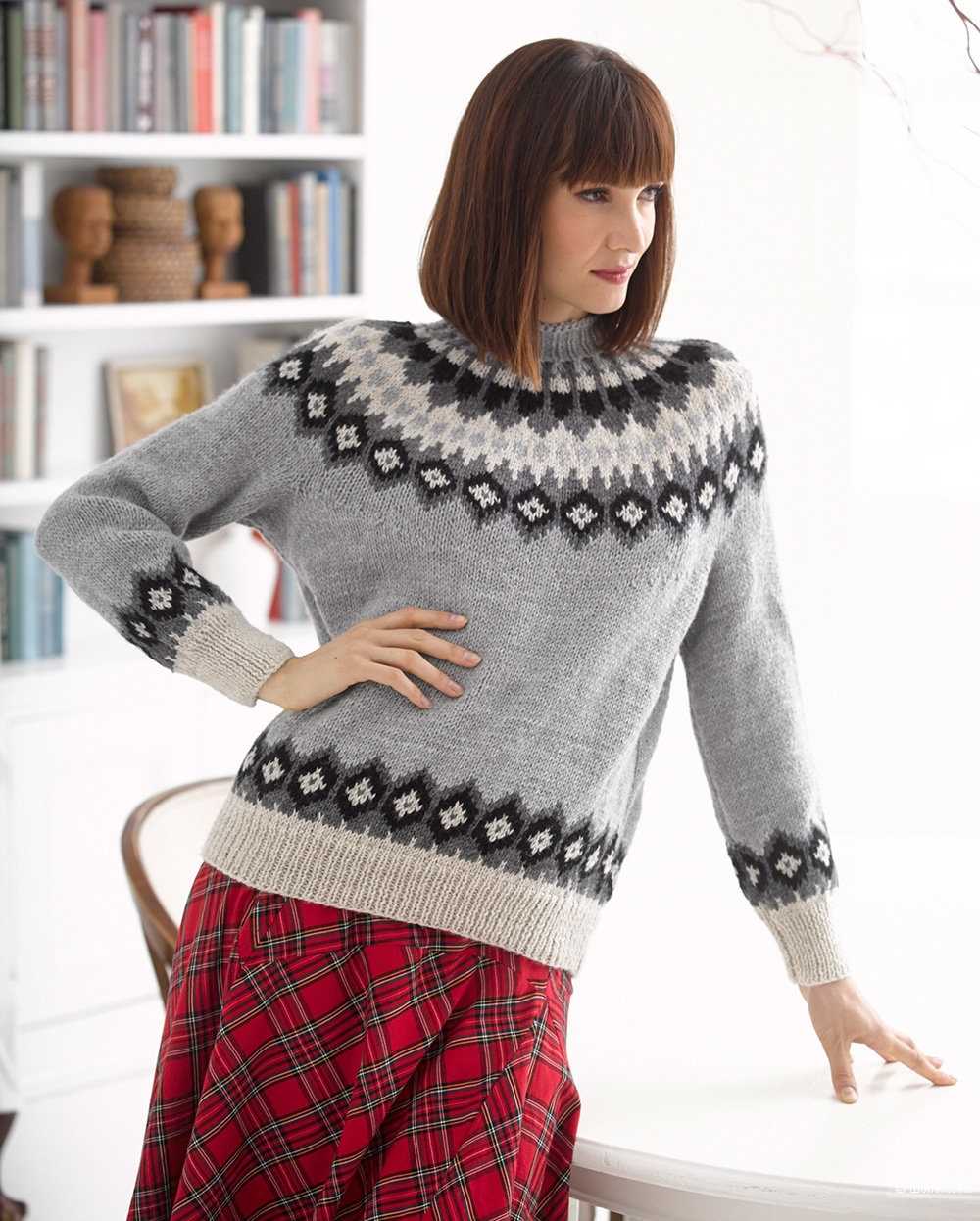 Stylish and free knitting patterns for women's sweaters