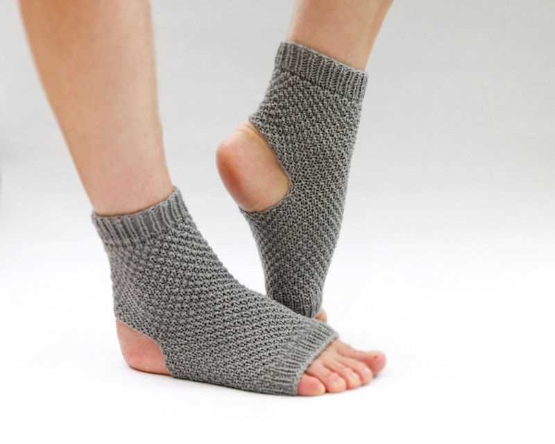 Knit Your Own Toeless Socks with This Pattern