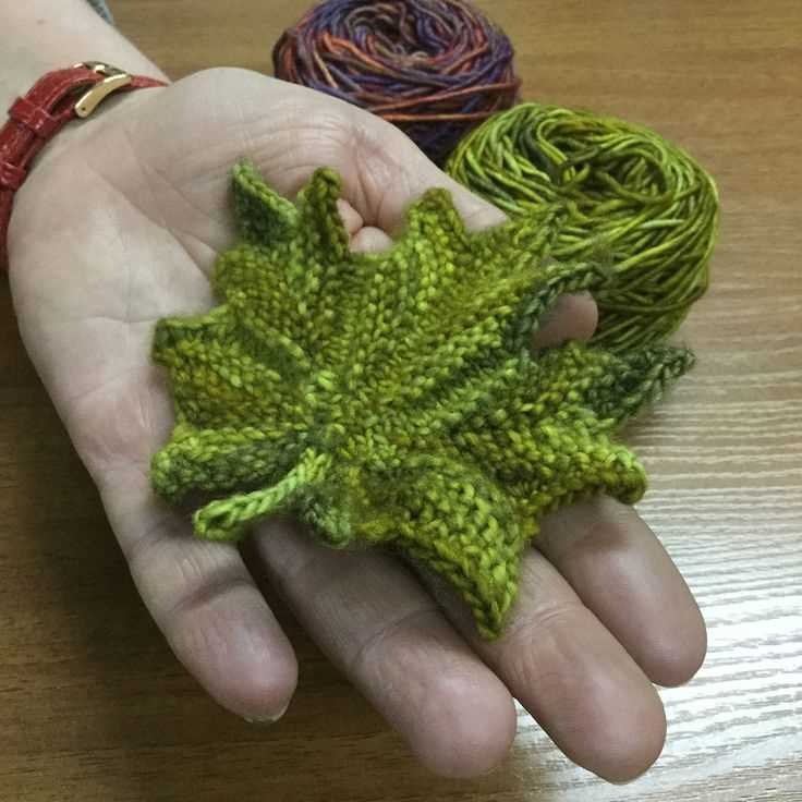 Leafy Knit: a Pattern for Large Leaves
