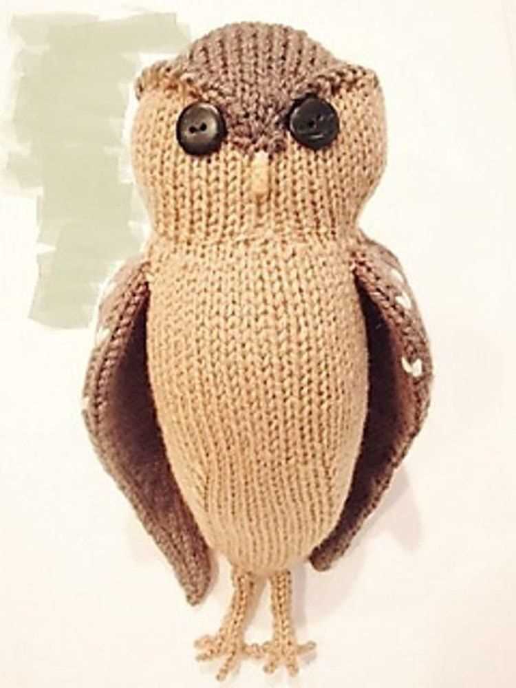 Knit your own barn owl with this free pattern