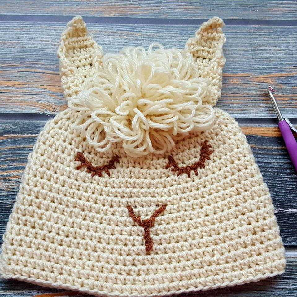 Lovely Llama Hat: Knitting Pattern