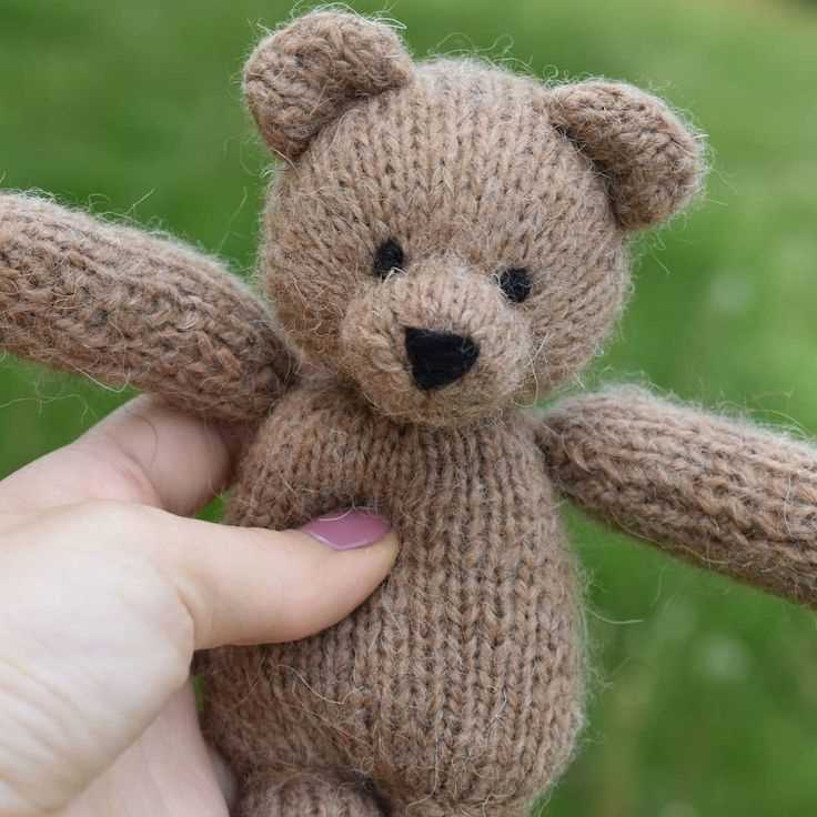 Step-by-Step Instructions for Knitting a Rupert Bear Toy