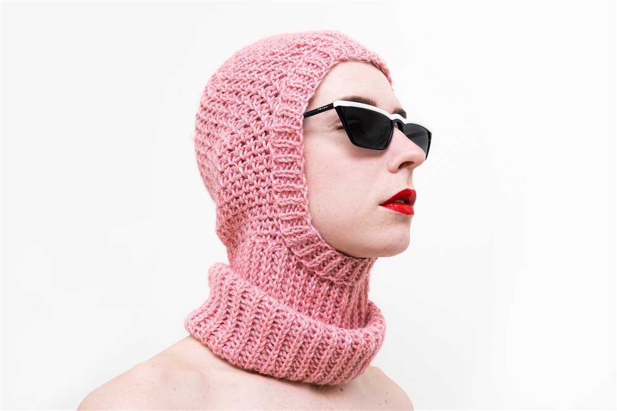 Knit yourself a cozy balaclava with this free pattern!